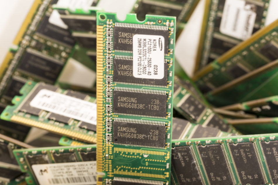 Holland Recycling buys your RAM cards & CPUs. View our catalogue.